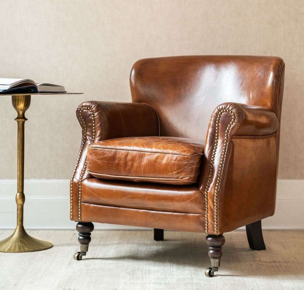BERGERE CUERO ITALIANO ENVEJECIDO CON TACHAS